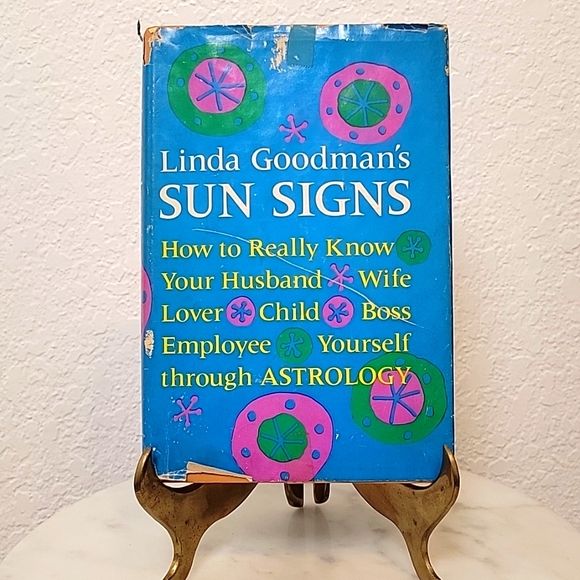 Vintage | Other | Vintage 968 Sun Signs Book By Linda Goodman Astrology ...